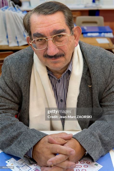 Portrait De Lécrivain Français Georges Patrick Gleize Agrégé News