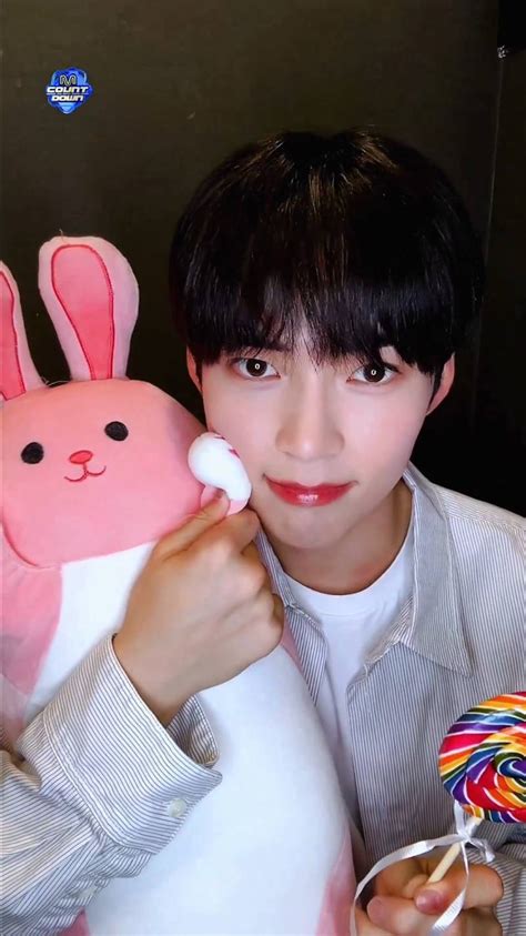 더쿠 매일 해동 시키고 싶은 냉미남 아이돌 멤버