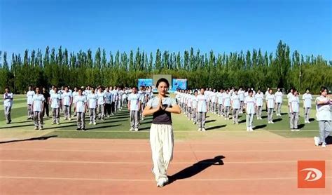 敦煌市2万余名中小学生到校报到澎湃号·政务澎湃新闻 The Paper