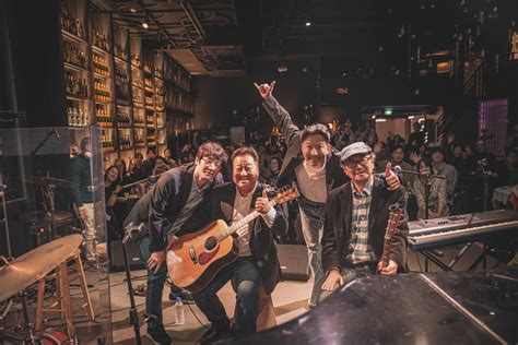 이상 오랜만에 아버지의 해바라기는 젊은 해바라기밴드와 89년 사랑으로 앨범 때 원년 멤버이신 이광준선생님까지 미국에서 오셔서