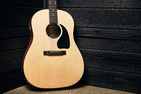 Gibson Acoustic Guitars