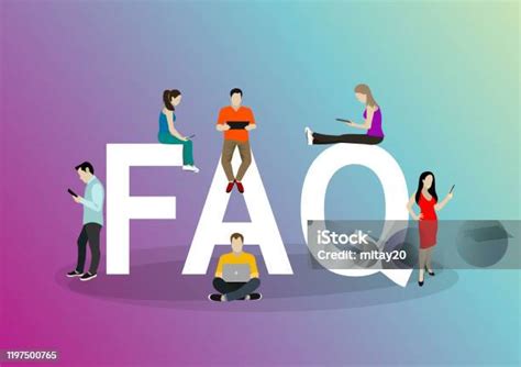 편지 근처에 서서 스마트 폰 노트북 및 디지털 태블릿을 사용하는 젊은 이들의 자주 묻는 질문 개념 그림 파란색 배경에 문자 기호