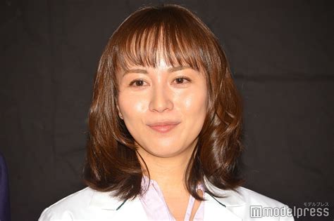 画像413 比嘉愛未、“医者役”で新境地「看護師役が多かったので」“3時間練習”のこだわりも告白＜大病院占拠＞ モデルプレス