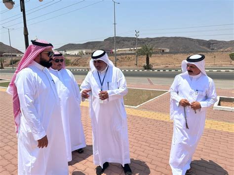 رئيس بلدية عسفان يقوم بجولة على المشاريع ويوجه بسرعة إنجازها