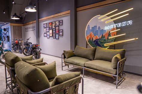 Royal Enfield inaugura su tienda más grande de Colombia en Bogotá The Route