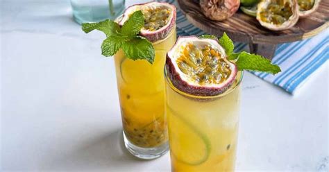 Passion Fruit Mocktail Recipe Foodal Recipe Fruit Mocktail