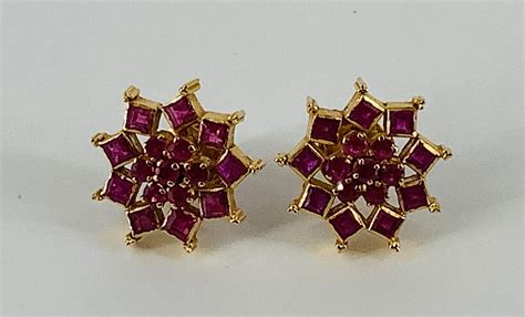 Lot Pair 22kt Gold Earrings