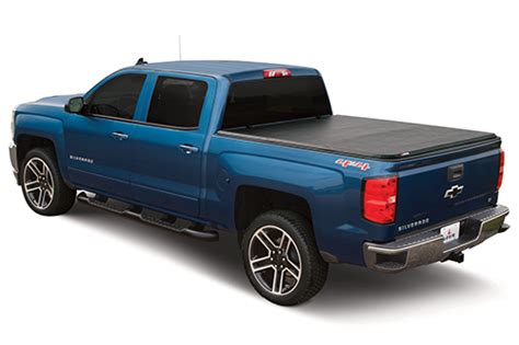 Latitude Soft Folding Tonneau Cover Leer