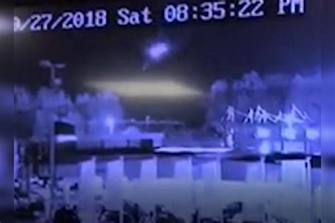 英超俱乐部老板直升机坠毁瞬间画面曝光：机尾不断旋转坠落