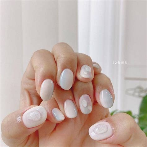 20 ไอเดีย ลายเล็บสีขาว เรียบๆ มินิมอล แต่น่ารักโดนใจ Makeyoubeauty