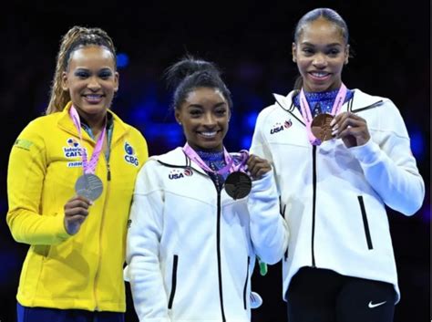 Ginástica Artística Rebeca Andrade Simone Biles e Shilese Jones 1º