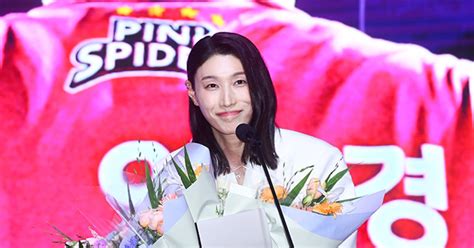 배구황제 김연경 정규리그 만장일치 Mvp로 선수 생활 마무리