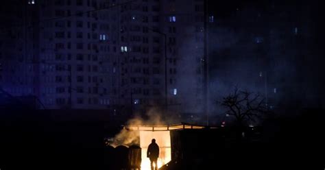 Взривове отекнаха в Киев задействана е противовъздушната отбрана Bgonair