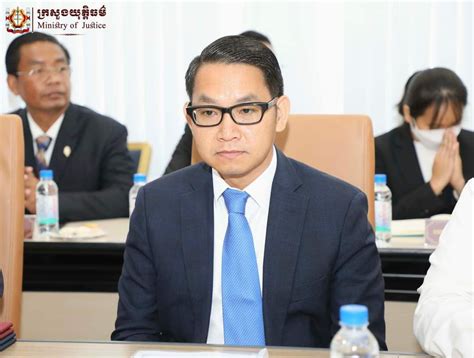 លោករដ្ឋមន្ត្រីក្រសួងយុត្តិធម៌ និងជាប្រធានក្រុមប្រឹក្សាភិបាលបណ្ឌិត្យសភាភូមិន្ទយុត្តិធម៌កម្ពុជា