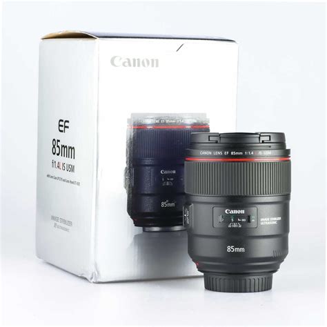 Canon EF 85mm f/1.4L IS USM | Kutuzov Photo