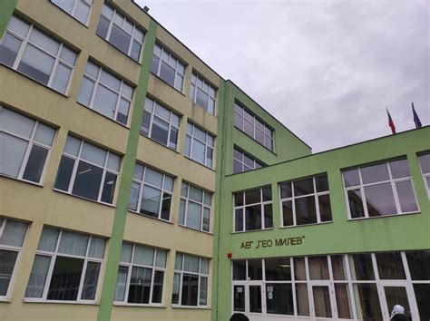 Трагедия в Английската гимназия в Бургас Издъхна 17 годишна ученичка
