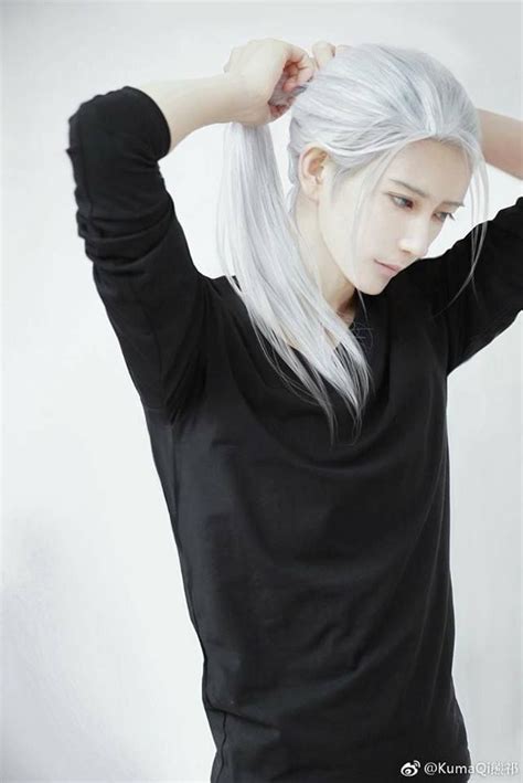 Victor Nikiforov Yuri On Ice Косплеер Kumaqi Cosplay Amazing