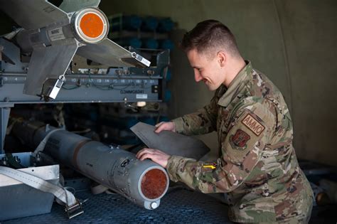 Dvids Images 180fw Munitions Specialists Ensure Combat Capabilities