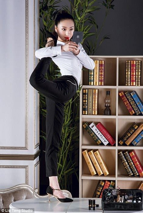 Chinas Bendiest Woman Displays Incredible Poses In Stunning Gallery