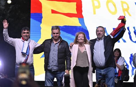 Frente Amplio Habilitó Precandidaturas Presidenciales En Un Plenario