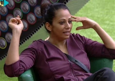 Bigg Boss Ott 2 Day 2 Highlights Palak Purswani Akanksha Puri Stir Up