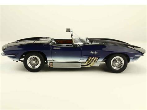Chevrolet Corvette Mako Shark AUTOart 1 18 Autos Miniatures Tacot