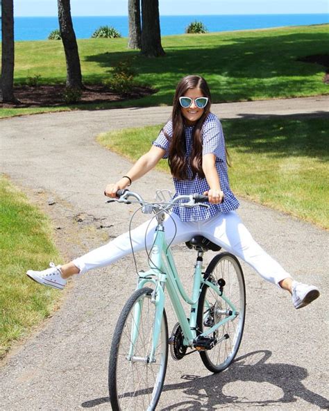 Pin By Jeroen On Bikes Bicycle Chic Bicycle Girl Bicycle Women