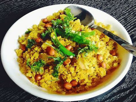 7 Benefits Of Eating Poha For Breakfast