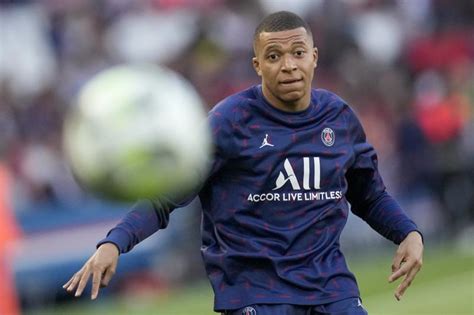 Mbappé Firma Nuevo Contrato Con El Psg Tras Rechazar Al Madrid