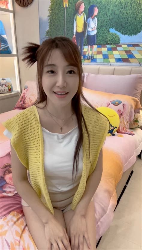 女星佩佩挑幾米擁抱大象天絲寢具 母親節開懷分享女兒說夢話唱夢歌超逗趣 威傳媒新聞 Winnews