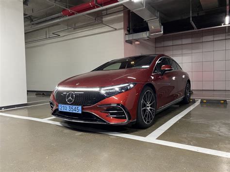 사진으로 보는 시승기 [신차드라이브]`벤츠는 다르다`…s클래스급 전기 세단 `eqs` Zum 뉴스