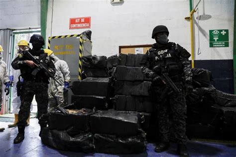 Violencia En Ecuador Nueve Mil Militares Y Policías Tomaron El Control