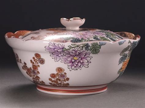 【やや傷や汚れあり】∇花∇明治～大正時代 九谷五彩 色絵菊雀図輪花縁蓋物 菓子器 九谷造朱銘の落札情報詳細 Yahooオークション落札