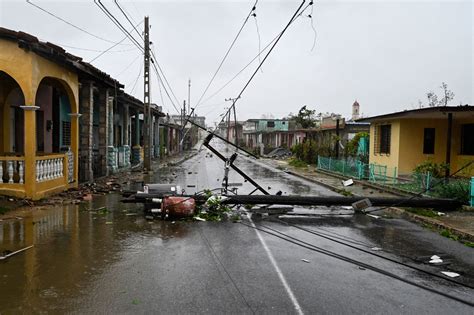 Furacão atinge Cuba ventos de até 205 km h