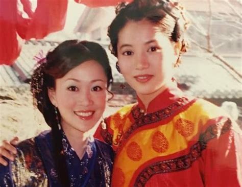梁小冰和袁咏仪28年前合照曝光 网友 颜值真的被身高碾压了