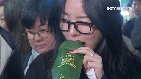 跨年前抵達！韓女團成員「輝人」逛逢甲夜市 粉絲追星 娛樂星聞