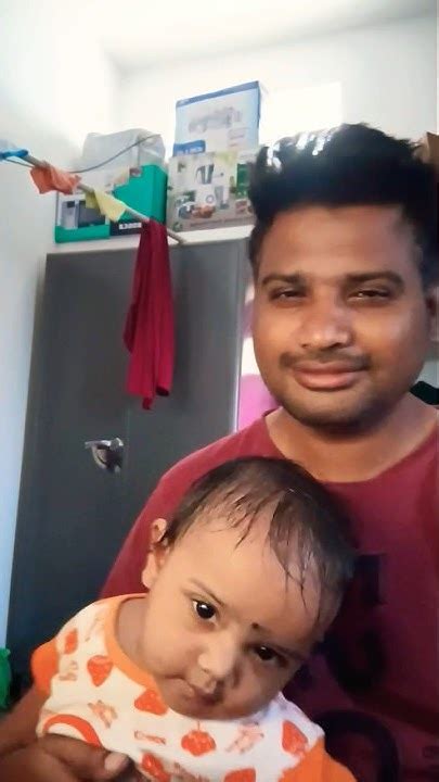సిరి తల్లి తండ్రితో బేబీ షార్క్ మీద డ్యాన్స్ చేస్తోంది😍 ️ Youtube