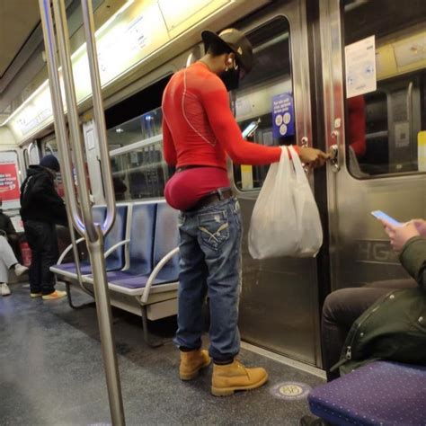 Les Gens Dans Le Métro Les Photos Les Plus Wtf Des Usagers Du Métro