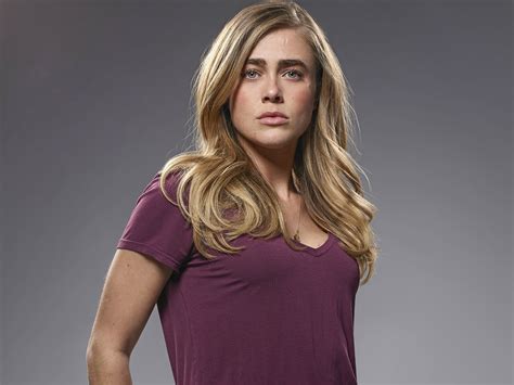 Interview Melissa Roxburgh Manifest Michaela A De Multiples