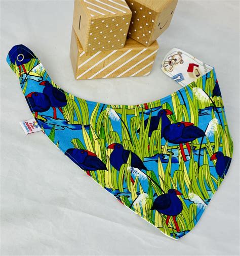 Pukeko Bib Cute Cuddles