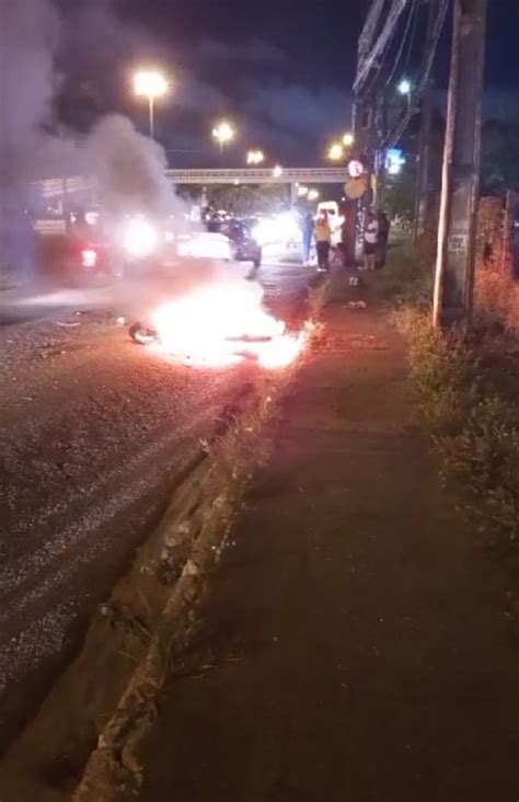 Acidente Com Duas Motos Provoca Incêndio E Deixa Quatro Pessoas Em