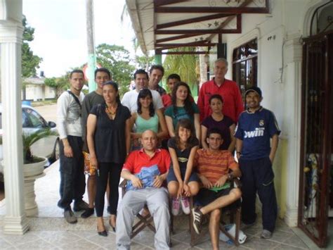 Dos Jóvenes Sirviendo En San José Del Guaviare Misiones Aposento Alto