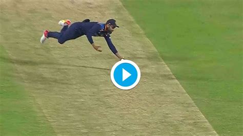 Ind Vs Eng 3rd Odi Virat Kohli Grabs One Handed Stunner To Dismiss