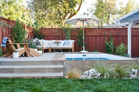 Photo 1 Of 10 In Midcentury Plunge Pool By Yardzen Dwell