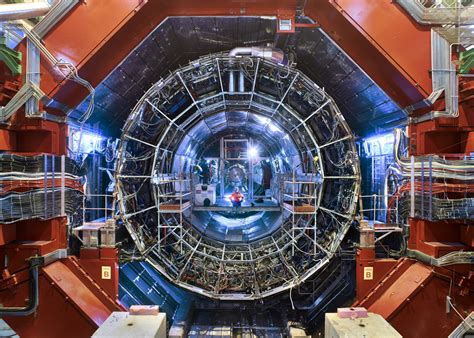 Inside Alice Detector Empty Skeleton Cern Document Server