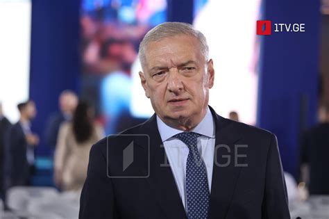 გია ვოლსკი სააკაშვილი არის ადამიანი რომელიც ბოროტების მატარებელია მას ხან „მაოხრებელ გზირს