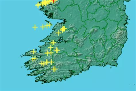 Cork Weather Met Eireann Issue Status Yellow Thunderstorm Warning For