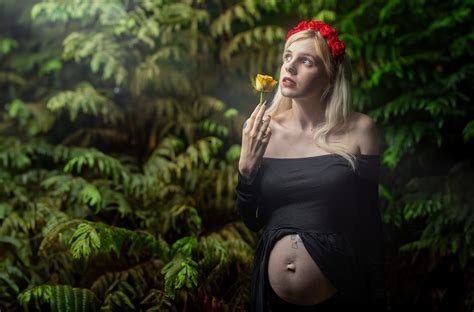 Maternity Boudoir Photography Capturing Motherhoods Glow Simon
