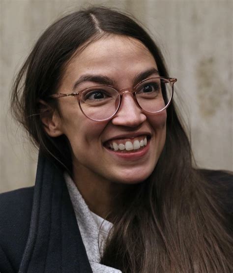 Aoc Has Such A Unique Cute Look Scrolller