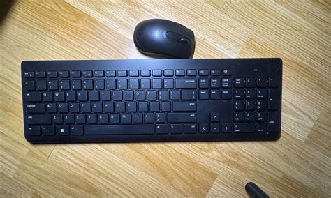 Dell Wireless Keyboard And Mouse Computers And Tech Parts And Accessories Computer Keyboard On